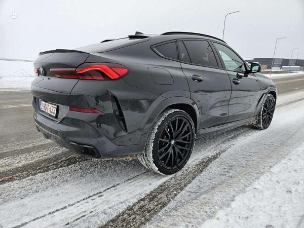 Grey BMW X6 2022 in Siauliai, with an engine capacity of 3.00 L and mileage of 147 thousand km for 54900 €, photo 7 on AUTOMOTO.COM.LV
