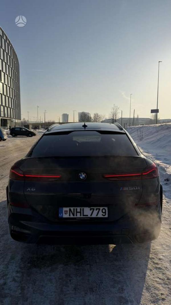 Grey BMW X6 2022 in Vilnius, with an engine capacity of 4.40 L and mileage of 122 thousand km for 56000 €, photo 3 on AUTOMOTO.COM.LV