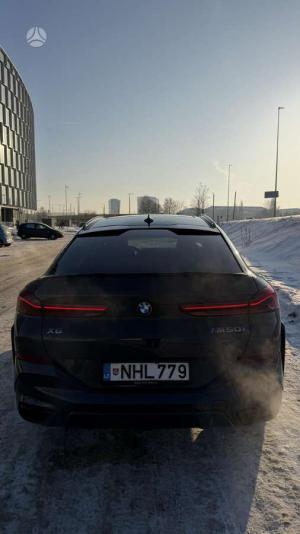 Grey BMW X6 2022 in Vilnius, with an engine capacity of 4.40 L and mileage of 122 thousand km for 56000 €, photo 3 on AUTOMOTO.COM.LV