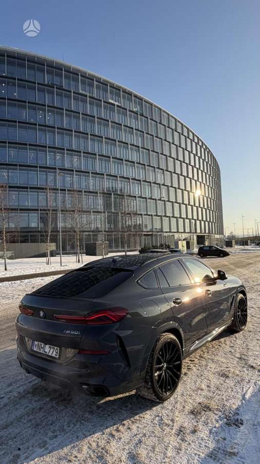 Grey BMW X6 2022 in Vilnius, with an engine capacity of 4.40 L and mileage of 122 thousand km for 56000 €, photo 4 on AUTOMOTO.COM.LV