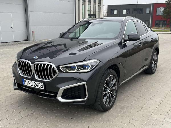 Pelēks BMW X6 2022 Viļņa, ar dzinēja tilpumu 2.99 L un nobraukumu 92 tūkst. km par 57900 €, foto  vietnē AUTOMOTO.COM.LV