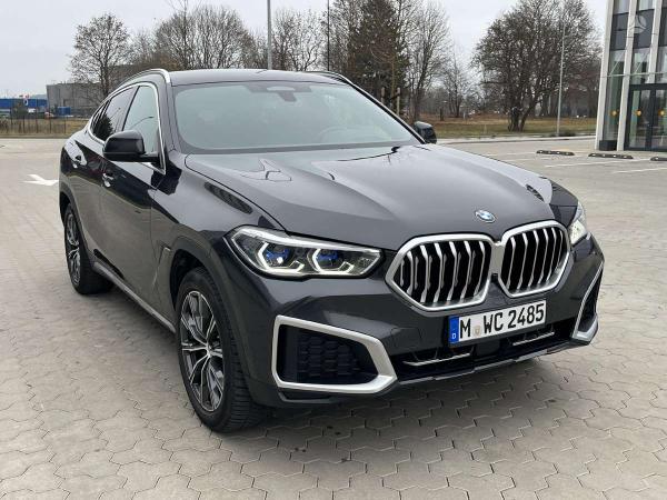 Pelēks BMW X6 2022 Viļņa, ar dzinēja tilpumu 2.99 L un nobraukumu 92 tūkst. km par 57900 €, foto 3 vietnē AUTOMOTO.COM.LV