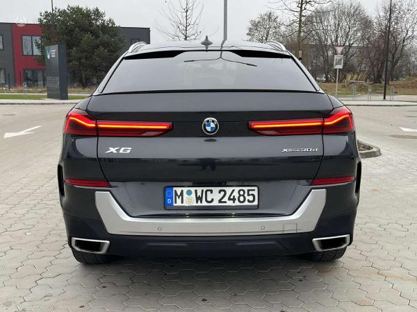 Pelēks BMW X6 2022 Viļņa, ar dzinēja tilpumu 2.99 L un nobraukumu 92 tūkst. km par 57900 €, foto 6 vietnē AUTOMOTO.COM.LV