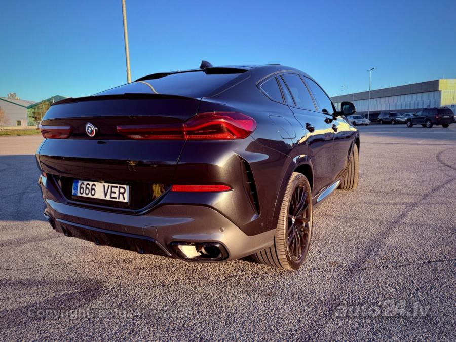 Grey BMW X6 2022 in Tallinn, with an engine capacity of 3.00 L and mileage of 40 thousand km for 69999 €, photo 6 on AUTOMOTO.COM.LV