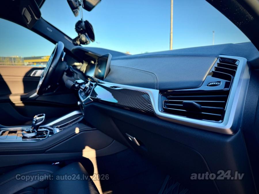 Grey BMW X6 2022 in Tallinn, with an engine capacity of 3.00 L and mileage of 40 thousand km for 69999 €, photo 12 on AUTOMOTO.COM.LV