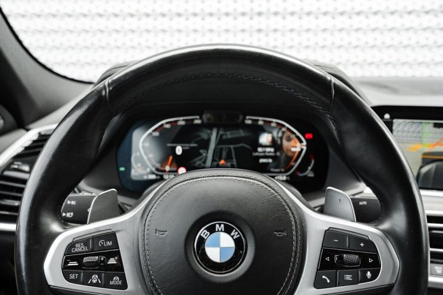 Grey BMW X6 2022 in Marupe, with an engine capacity of 3.00 L and mileage of 103 thousand km for 61850 €, photo 15 on AUTOMOTO.COM.LV
