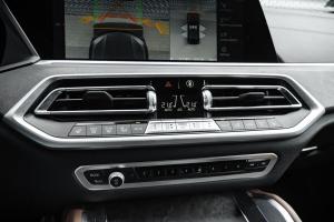 Grey BMW X6 2022 in Marupe, with an engine capacity of 3.00 L and mileage of 103 thousand km for 61850 €, photo 25 on AUTOMOTO.COM.LV