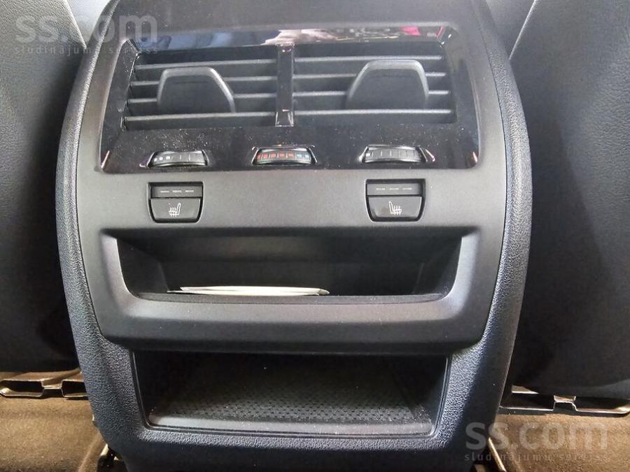 Pelēks BMW X6 2022 Jūrmala, ar dzinēja tilpumu 3.00 L un nobraukumu 39 tūkst. km par 64000 €, foto 16 vietnē AUTOMOTO.COM.LV