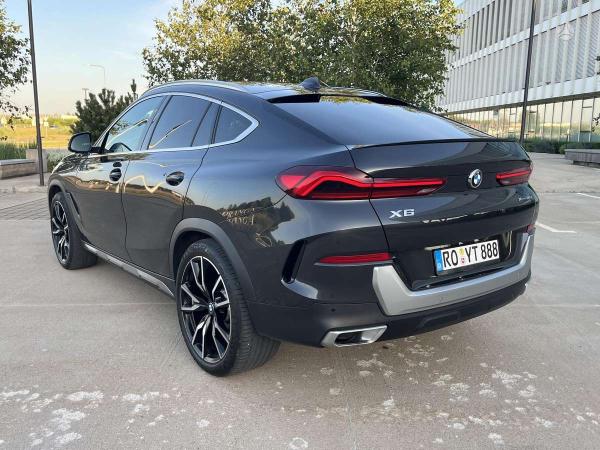 Pelēks BMW X6 2022 Viļņa, ar dzinēja tilpumu 2.99 L un nobraukumu 95 tūkst. km par 51500 €, foto 3 vietnē AUTOMOTO.COM.LV