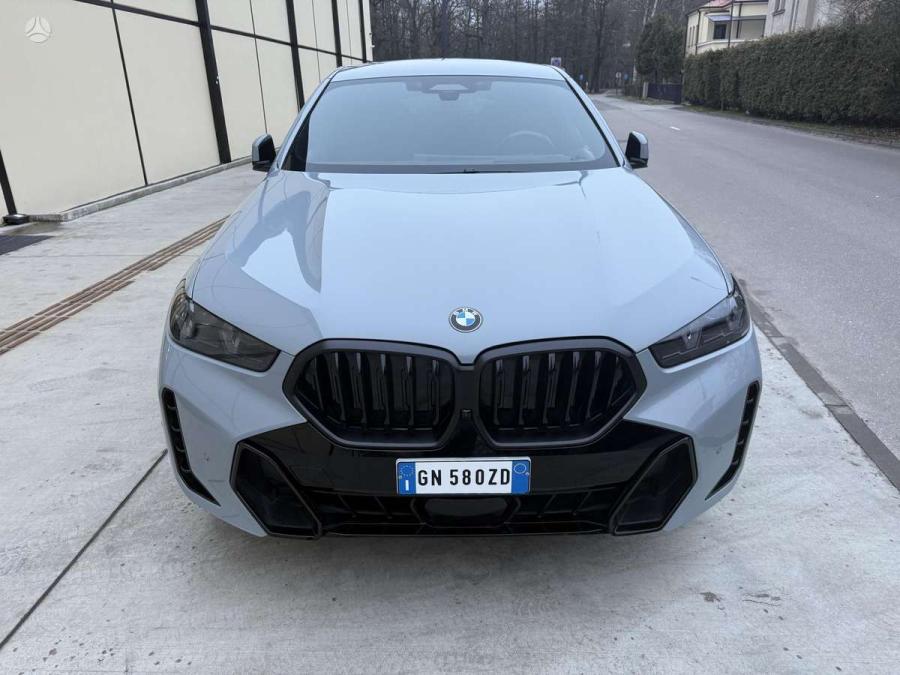 Pelēks BMW X6 2023 Kauņa, ar dzinēja tilpumu 2.99 L un nobraukumu 122 tūkst. km par 69500 €, foto 2 vietnē AUTOMOTO.COM.LV