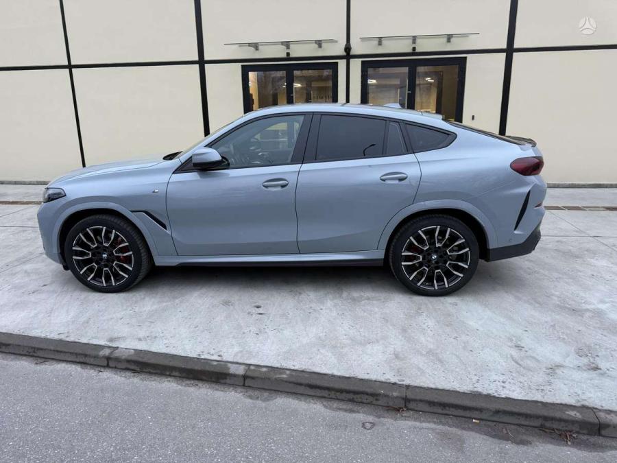 Pelēks BMW X6 2023 Kauņa, ar dzinēja tilpumu 2.99 L un nobraukumu 122 tūkst. km par 69500 €, foto 4 vietnē AUTOMOTO.COM.LV