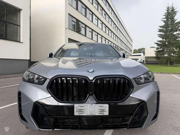 Grey BMW X6 2023 in Kaunas, with an engine capacity of 3.00 L and mileage of 115 thousand km for 59999 €, photo 5 on AUTOMOTO.COM.LV