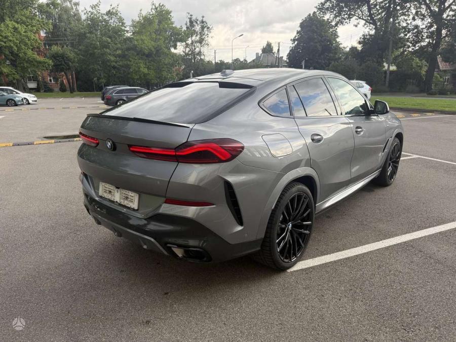 Pelēks BMW X6 2023 Kauņa, ar dzinēja tilpumu 3.00 L un nobraukumu 115 tūkst. km par 59999 €, foto 10 vietnē AUTOMOTO.COM.LV