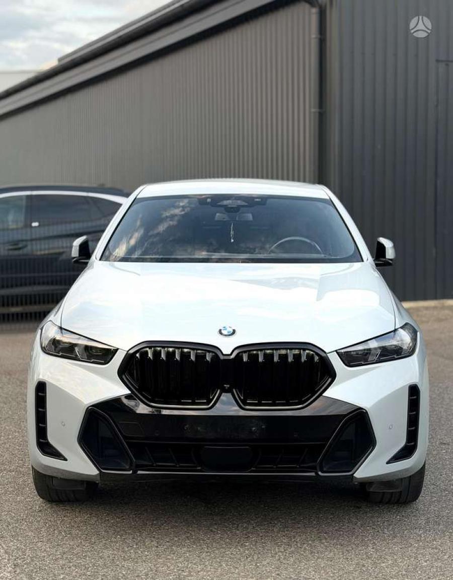 Grey BMW X6 2023 in Vilnius, with an engine capacity of 2.99 L and mileage of 122 thousand km for 65500 €, photo 4 on AUTOMOTO.COM.LV