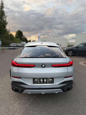 Grey BMW X6 2023 in Vilnius, with an engine capacity of 2.99 L and mileage of 122 thousand km for 65500 €, photo 5 on AUTOMOTO.COM.LV