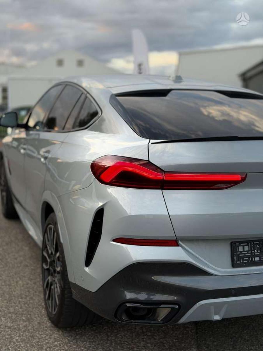 Grey BMW X6 2023 in Vilnius, with an engine capacity of 2.99 L and mileage of 122 thousand km for 65500 €, photo 11 on AUTOMOTO.COM.LV