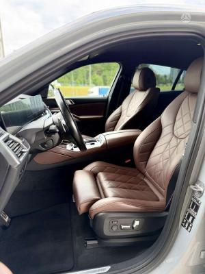 Grey BMW X6 2023 in Vilnius, with an engine capacity of 2.99 L and mileage of 122 thousand km for 65500 €, photo 16 on AUTOMOTO.COM.LV