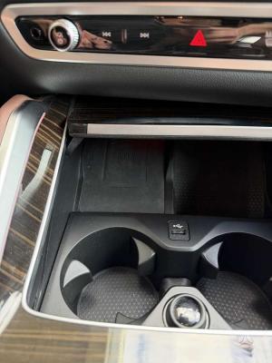 Grey BMW X6 2023 in Vilnius, with an engine capacity of 2.99 L and mileage of 122 thousand km for 65500 €, photo 31 on AUTOMOTO.COM.LV
