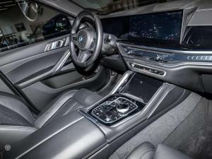 Grey BMW X6 2024 in Vilnius, with an engine capacity of 2.99 L and mileage of 24 thousand km for 81899 €, photo 6 on AUTOMOTO.COM.LV