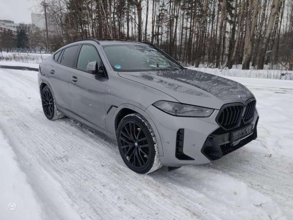 Pelēks BMW X6 2024 Kauņa, ar dzinēja tilpumu 2.99 L un nobraukumu 59 tūkst. km par 87500 €, foto 1 vietnē AUTOMOTO.COM.LV
