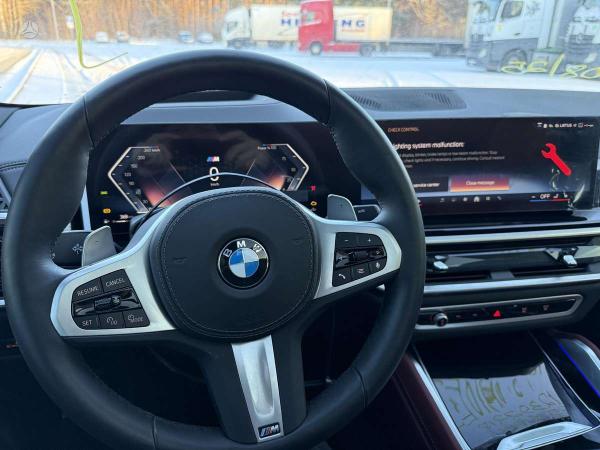 Pelēks BMW X6 2025 Alīta, ar dzinēja tilpumu 3.00 L un nobraukumu 9 tūkst. km par 54950 €, foto 6 vietnē AUTOMOTO.COM.LV