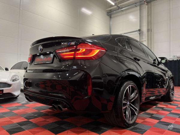 Melns BMW X6 M 2015 Viļņa, ar dzinēja tilpumu 4.40 L un nobraukumu 112 tūkst. km par 35800 €, foto 9 vietnē AUTOMOTO.COM.LV