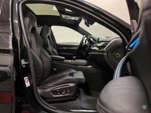 Black BMW X6 M 2015 in Vilnius, with an engine capacity of 4.40 L and mileage of 112 thousand km for 35800 €, photo 19 on AUTOMOTO.COM.LV