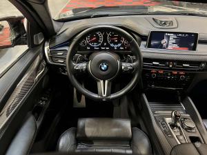 Black BMW X6 M 2015 in Vilnius, with an engine capacity of 4.40 L and mileage of 112 thousand km for 35800 €, photo 22 on AUTOMOTO.COM.LV