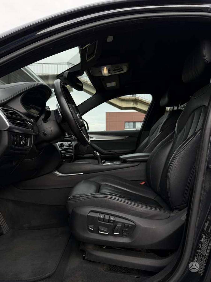 Melns BMW X6 M 2015 Panevēža, ar dzinēja tilpumu 2.99 L un nobraukumu 84 tūkst. km par 23000 €, foto 16 vietnē AUTOMOTO.COM.LV