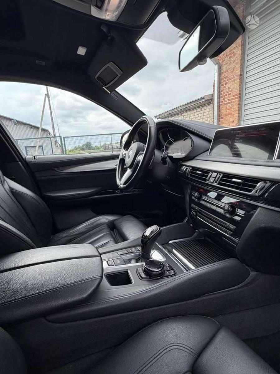 Melns BMW X6 M 2015 Panevēža, ar dzinēja tilpumu 2.99 L un nobraukumu 84 tūkst. km par 23000 €, foto 22 vietnē AUTOMOTO.COM.LV