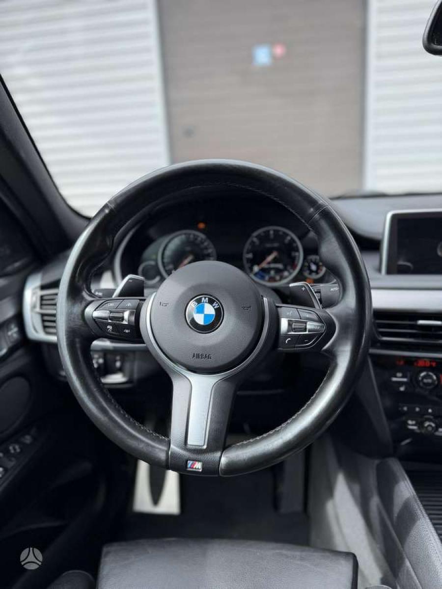 Melns BMW X6 M 2015 Panevēža, ar dzinēja tilpumu 2.99 L un nobraukumu 84 tūkst. km par 23000 €, foto 23 vietnē AUTOMOTO.COM.LV