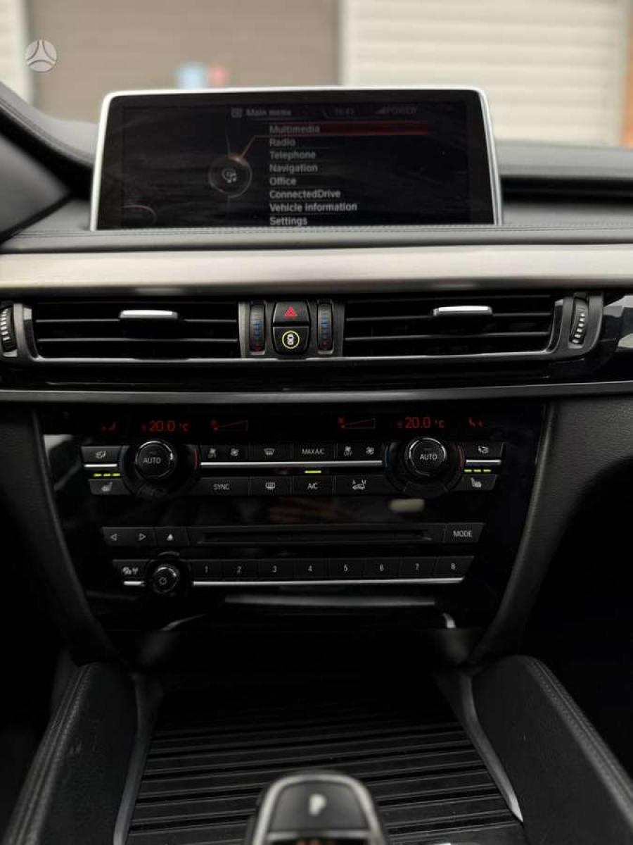 Melns BMW X6 M 2015 Panevēža, ar dzinēja tilpumu 2.99 L un nobraukumu 84 tūkst. km par 23000 €, foto 24 vietnē AUTOMOTO.COM.LV