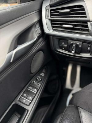Melns BMW X6 M 2015 Panevēža, ar dzinēja tilpumu 2.99 L un nobraukumu 84 tūkst. km par 23000 €, foto 33 vietnē AUTOMOTO.COM.LV