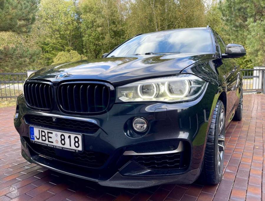 Black BMW X6 M 2015 in Siauliai, with an engine capacity of 2.99 L and mileage of 230 thousand km for 25800 €, photo 1 on AUTOMOTO.COM.LV