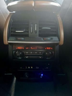 Black BMW X6 M 2015 in Siauliai, with an engine capacity of 2.99 L and mileage of 230 thousand km for 25800 €, photo 25 on AUTOMOTO.COM.LV