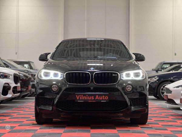 Black BMW X6 M 2015 in Vilnius, with an engine capacity of 4.40 L and mileage of 112 thousand km for 29990 €, photo 2 on AUTOMOTO.COM.LV