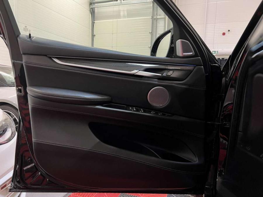 Черный БМВ Х6 М 2015 в Вильнюс, объемом двигателя 4.40 л и пробегом 112 тыс. км за 26500 €, фото 17 на AUTOMOTO.COM.LV
