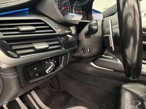 Melns BMW X6 M 2017 Viļņa, ar dzinēja tilpumu 4.40 L un nobraukumu 91 tūkst. km par 23900 €, foto 32 vietnē AUTOMOTO.COM.LV
