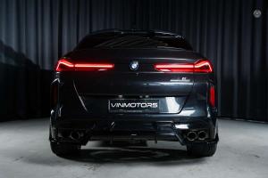 Black BMW X6 M 2022 in Vilnius, with an engine capacity of 4.40 L and mileage of 40 thousand km for 88000 €, photo 6 on AUTOMOTO.COM.LV