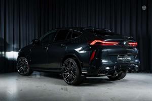 Black BMW X6 M 2022 in Vilnius, with an engine capacity of 4.40 L and mileage of 40 thousand km for 88000 €, photo 7 on AUTOMOTO.COM.LV
