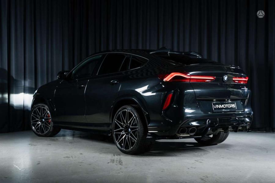 Black BMW X6 M 2022 in Vilnius, with an engine capacity of 4.40 L and mileage of 40 thousand km for 88000 €, photo 7 on AUTOMOTO.COM.LV