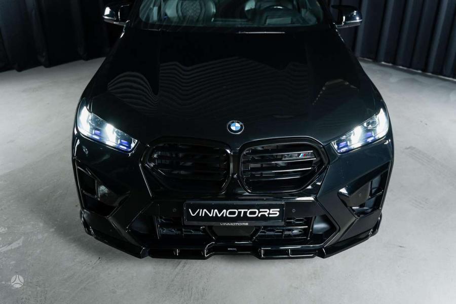 Black BMW X6 M 2022 in Vilnius, with an engine capacity of 4.40 L and mileage of 40 thousand km for 88000 €, photo 10 on AUTOMOTO.COM.LV