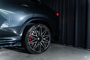 Black BMW X6 M 2022 in Vilnius, with an engine capacity of 4.40 L and mileage of 40 thousand km for 88000 €, photo 11 on AUTOMOTO.COM.LV