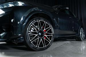 Black BMW X6 M 2022 in Vilnius, with an engine capacity of 4.40 L and mileage of 40 thousand km for 88000 €, photo 13 on AUTOMOTO.COM.LV