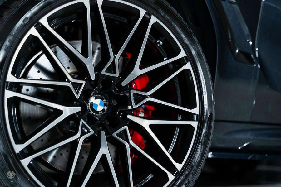 Black BMW X6 M 2022 in Vilnius, with an engine capacity of 4.40 L and mileage of 40 thousand km for 88000 €, photo 14 on AUTOMOTO.COM.LV