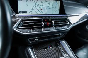 Black BMW X6 M 2022 in Vilnius, with an engine capacity of 4.40 L and mileage of 40 thousand km for 88000 €, photo 31 on AUTOMOTO.COM.LV