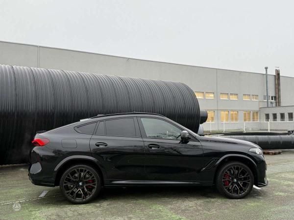 Black BMW X6 M 2024 in Marijampole, with an engine capacity of 4.40 L and mileage of 16 thousand km for 110000 €, photo 7 on AUTOMOTO.COM.LV