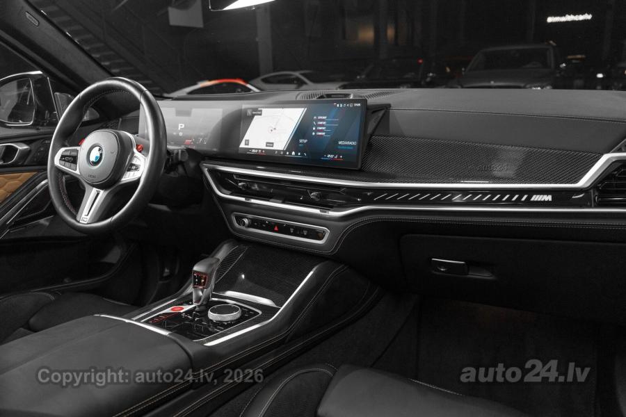 Black BMW X6 M 2024 in Riga, with an engine capacity of 4.40 L and mileage of 17 thousand km for 115000 €, photo 8 on AUTOMOTO.COM.LV
