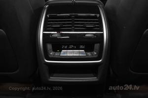 Black BMW X6 M 2024 in Riga, with an engine capacity of 4.40 L and mileage of 17 thousand km for 115000 €, photo 10 on AUTOMOTO.COM.LV