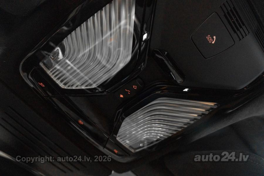 Black BMW X6 M 2024 in Riga, with an engine capacity of 4.40 L and mileage of 17 thousand km for 115000 €, photo 16 on AUTOMOTO.COM.LV